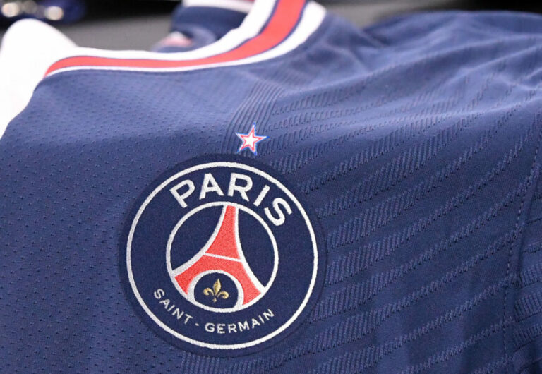 Ligue 1 : Le PSG va-t-il broder une étoile tricolore sur son maillot